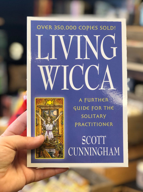 Living Wicca - Cunningham - Madame Meerkat's Cabinet of Curiosities